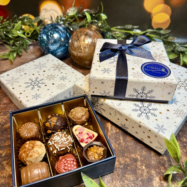 9 choc midnight snowflake box - Oban Chocolate Company